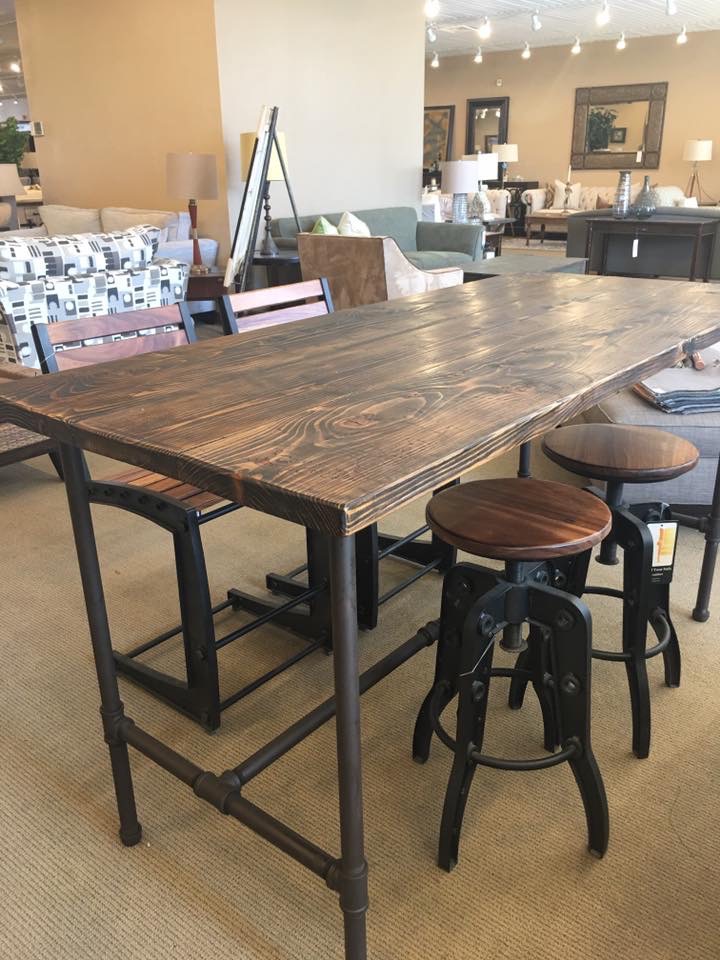 Custom Dining Table – Queen Baran Design